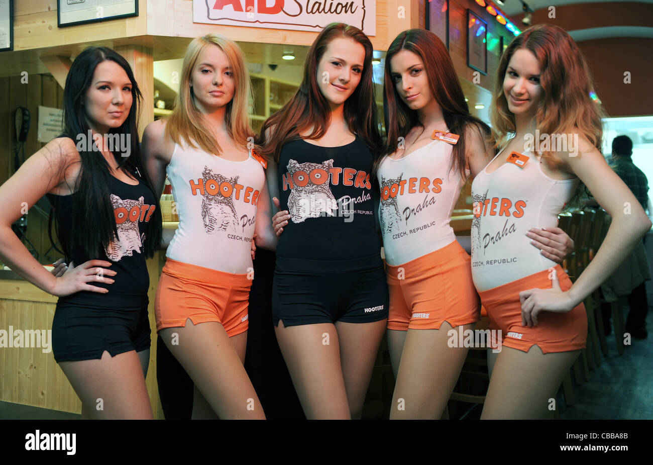 First Branch Hooters Restaurant In Stockfotos und -bilder Kaufen - Alamy