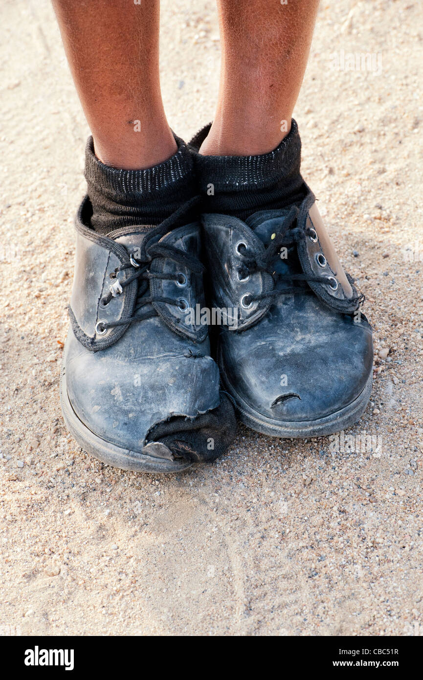 Kids feet ethnic -Fotos und -Bildmaterial in hoher Auflösung – Alamy
