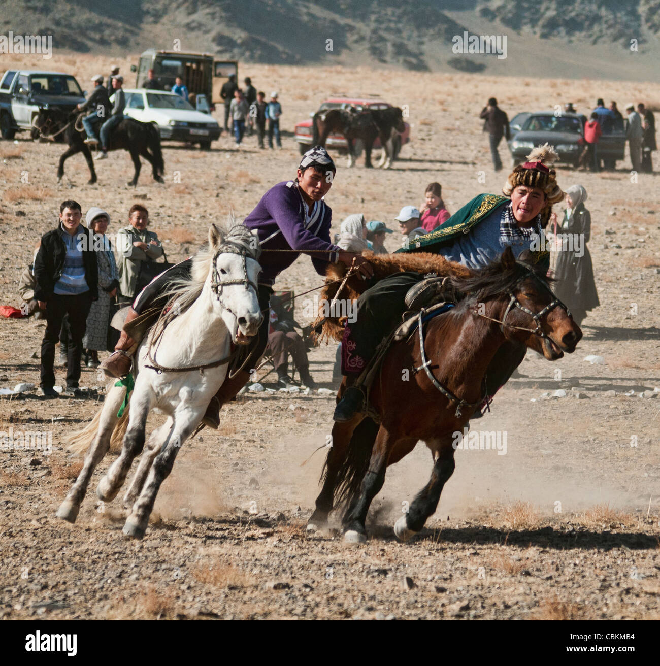 Mongolian traditional game -Fotos und -Bildmaterial in hoher Auflösung ...