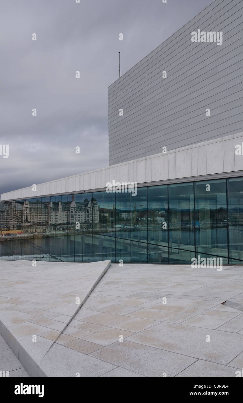 Nationales opernhaus oslo -Fotos und -Bildmaterial in hoher Auflösung ...
