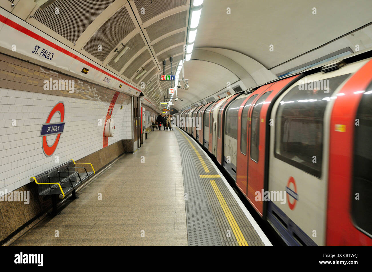 St pauls station -Fotos und -Bildmaterial in hoher Auflösung – Alamy