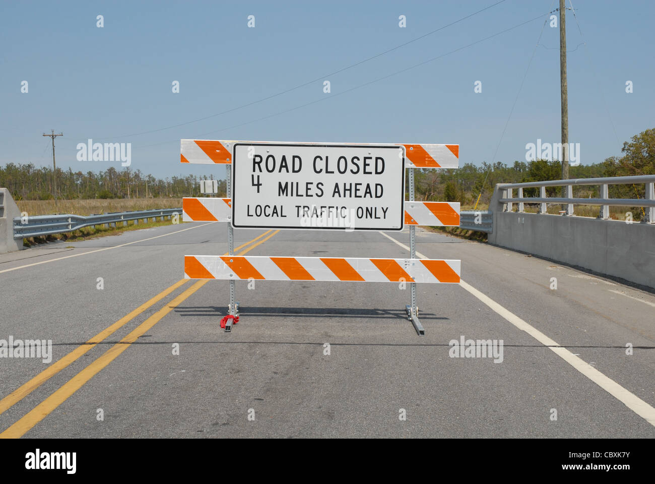 Local traffic only sign -Fotos und -Bildmaterial in hoher Auflösung – Alamy