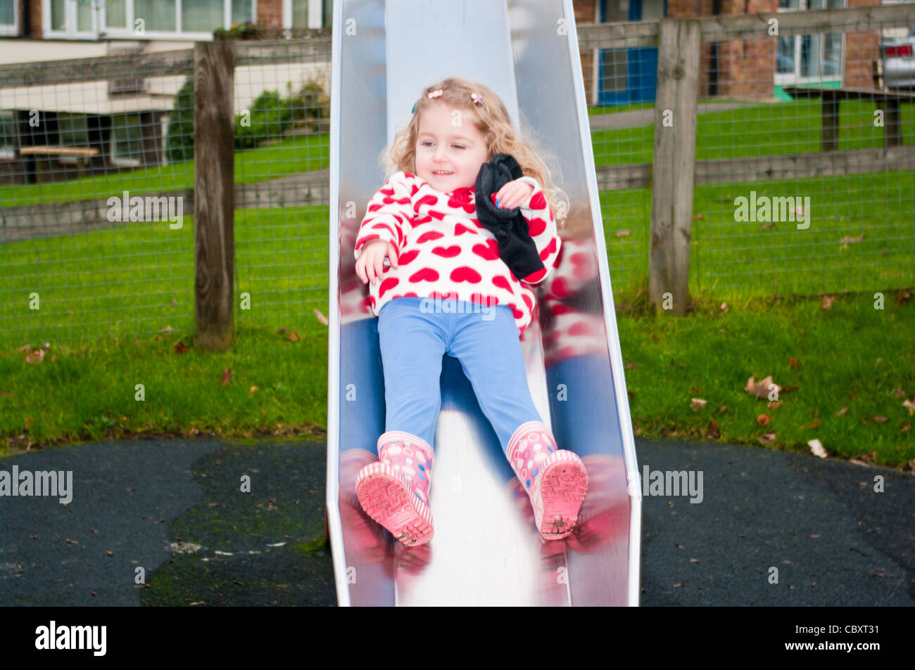 Kinder Rutsche Stockfotos und -bilder Kaufen - Alamy