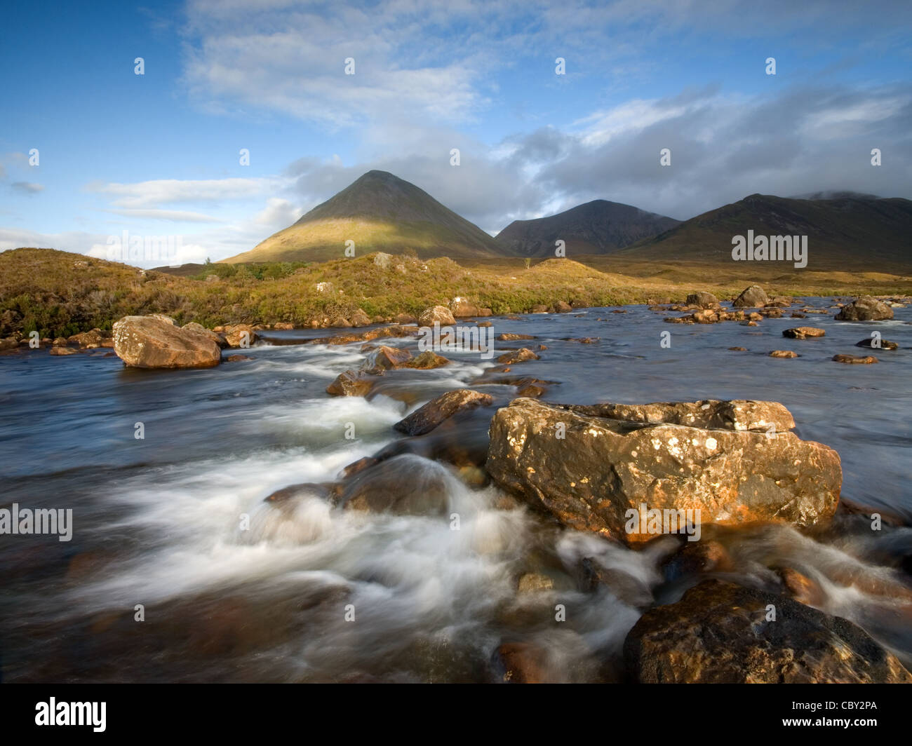 Sligachan waterfalls -Fotos und -Bildmaterial in hoher Auflösung – Alamy