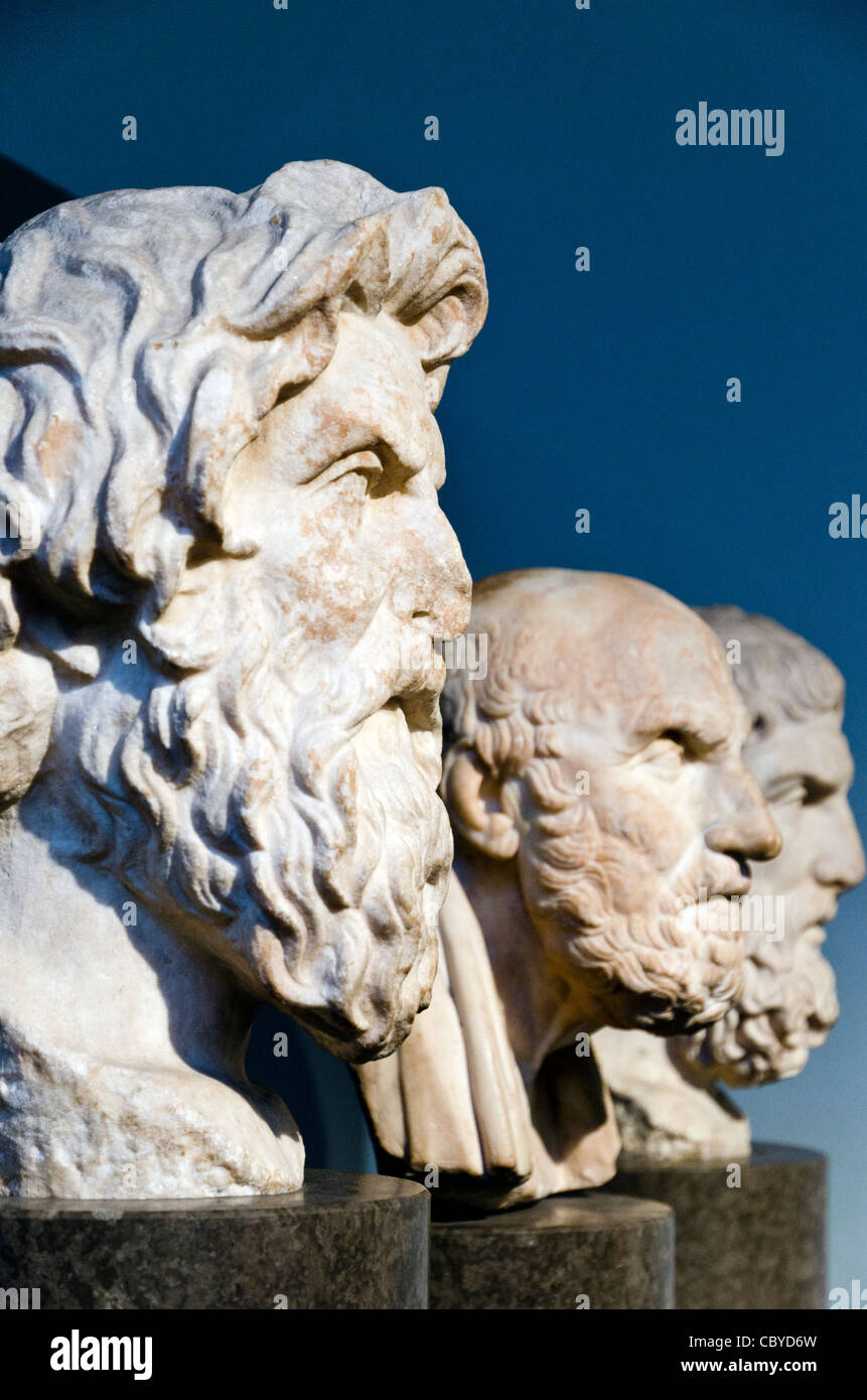 Griechische philosophenstatuen -Fotos und -Bildmaterial in hoher ...