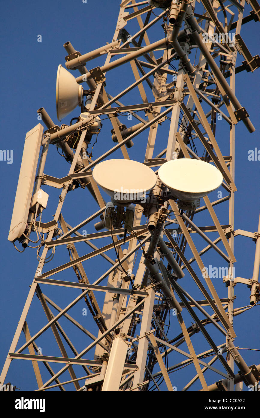 Transmitter tower -Fotos und -Bildmaterial in hoher Auflösung – Alamy