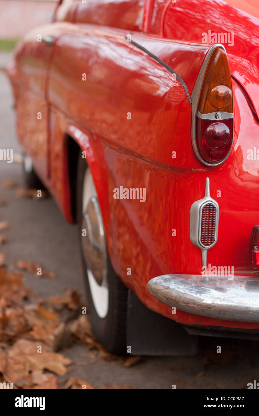 Altes automobildesign -Fotos und -Bildmaterial in hoher Auflösung – Alamy