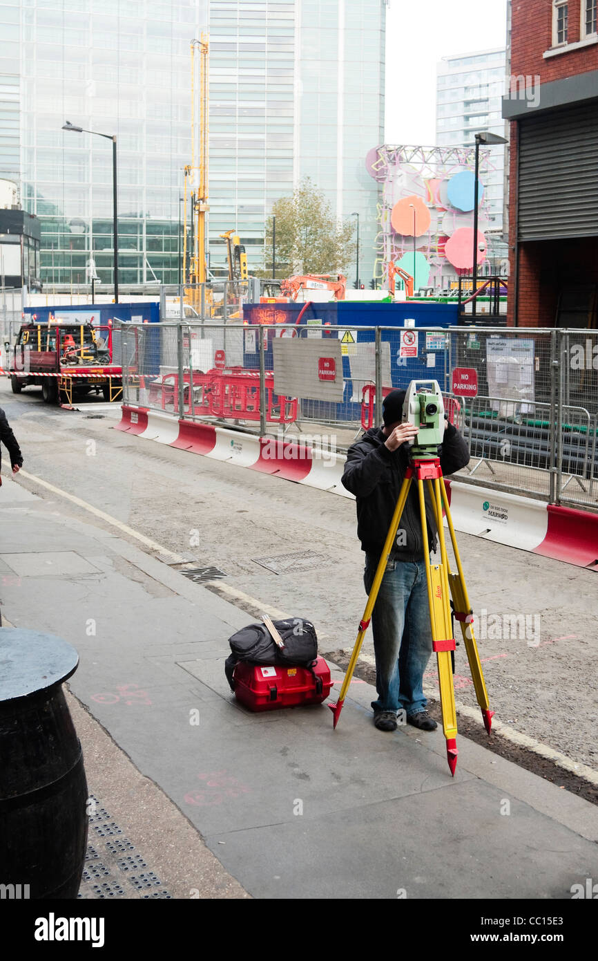 Dumpy level -Fotos und -Bildmaterial in hoher Auflösung – Alamy
