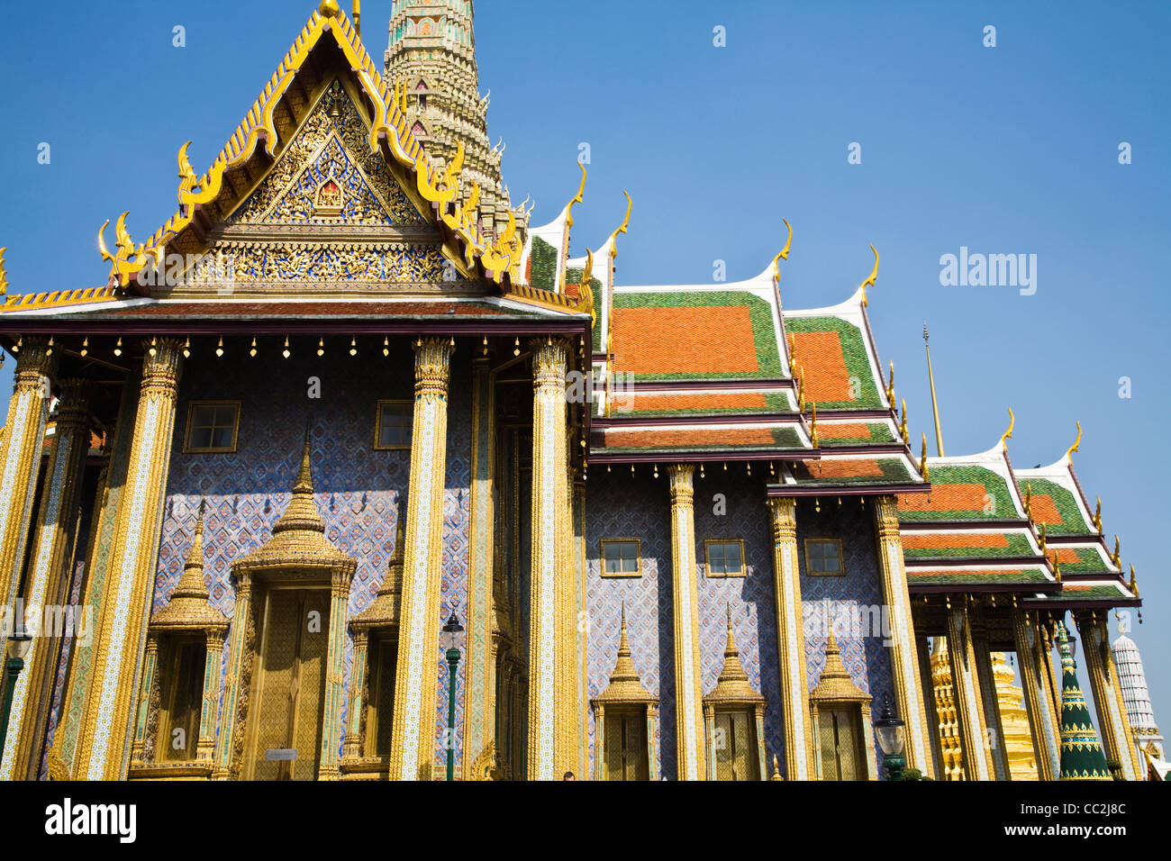 Königliches Pantheon im Wat Phra Kaeo (Tempel des Smaragd-Buddha ... Königliches Pantheon im Wat Phra Kaeo (Tempel des Smaragd-Buddha ...