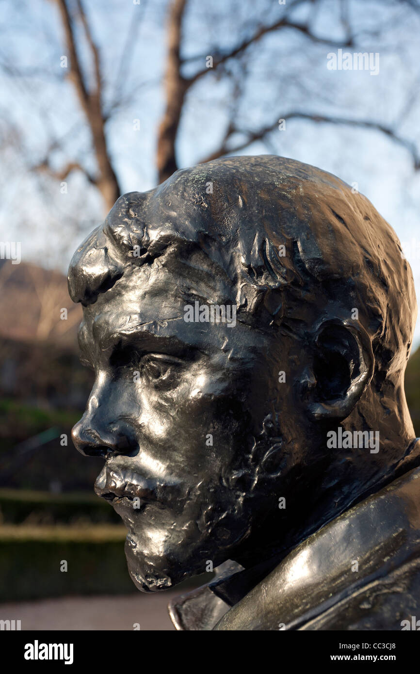 Auguste rodin museum paris -Fotos und -Bildmaterial in hoher Auflösung ...