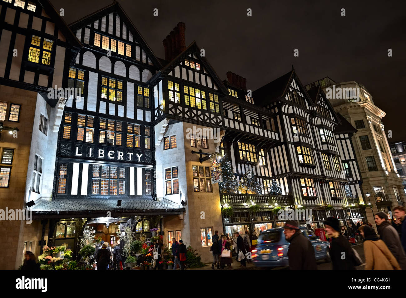 Liberty Shop Libertys London Stockfotos und -bilder Kaufen - Alamy