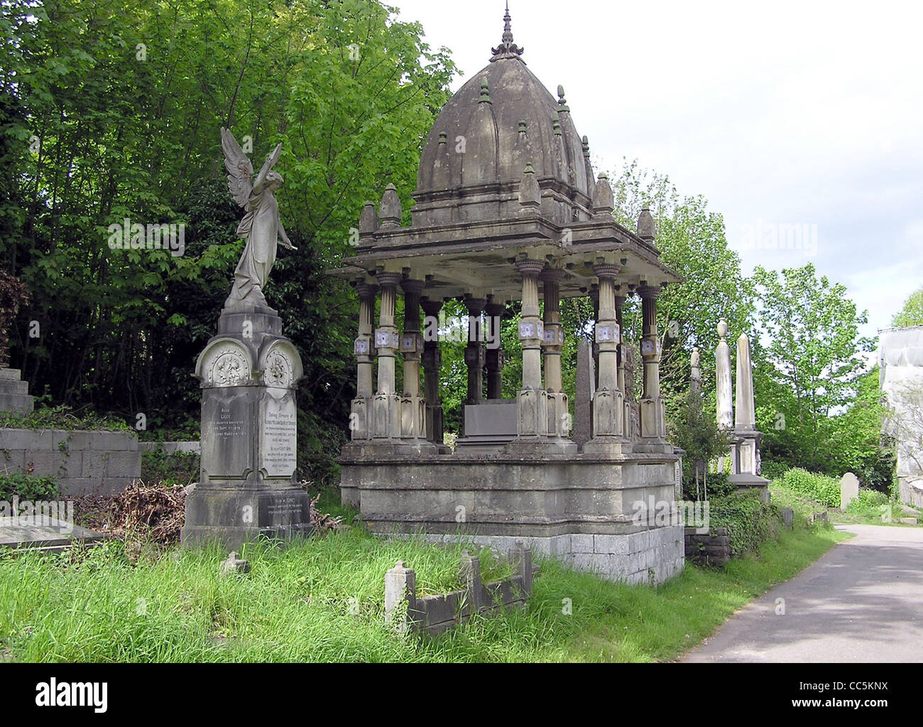 Grab von Raja Rammohun Roy auf Arnos Vale Cemetery in Bristol, England ...
