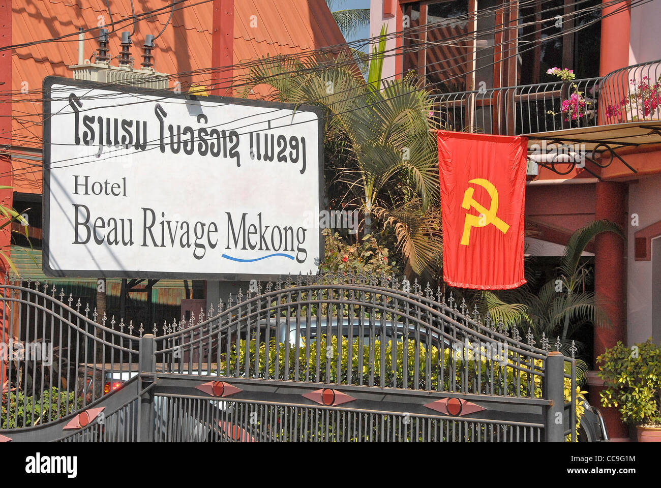 Beau rivage zeichen -Fotos und -Bildmaterial in hoher Auflösung – Alamy