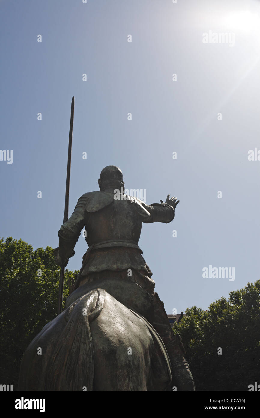 Don Quijote Statue, Plaza de España, Madrid, Spanien Stockfotografie ...