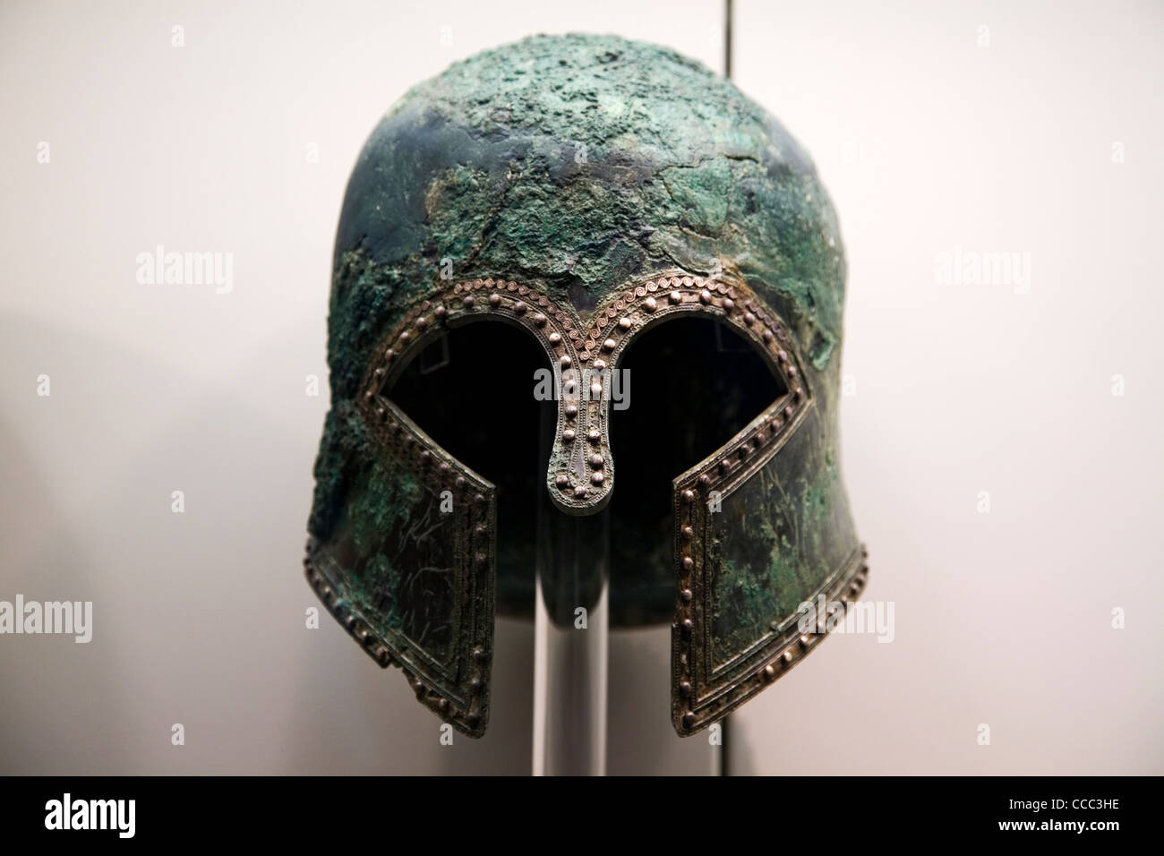 Griechischer korinthischer bronzehelm -Fotos und -Bildmaterial in hoher ...