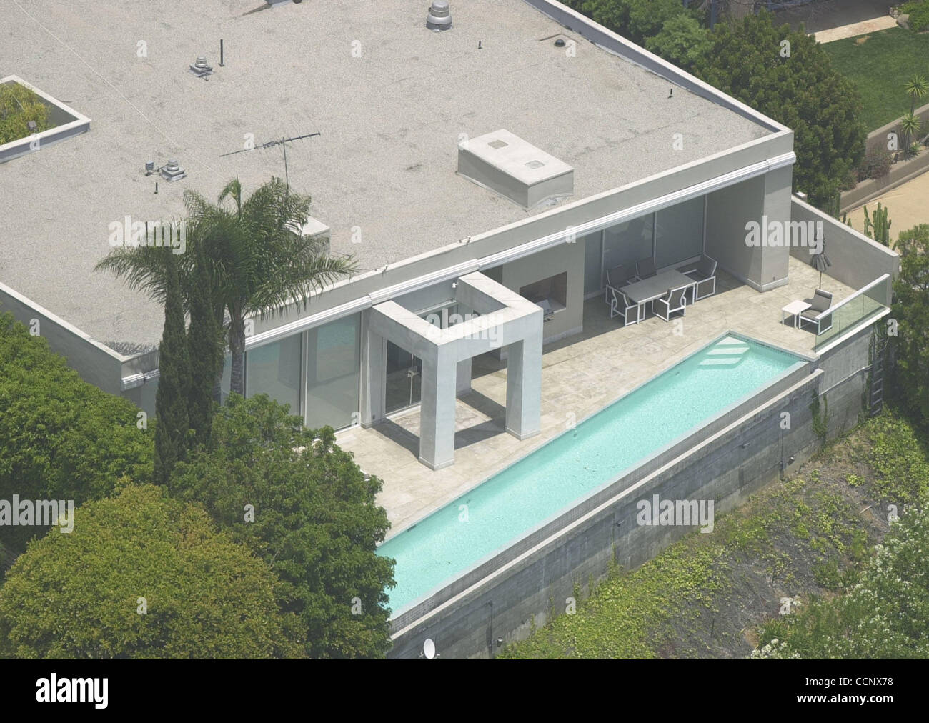 2. Juni 2003; Hollywood, Kalifornien, USA; "Die Matrix" star Keanu ...