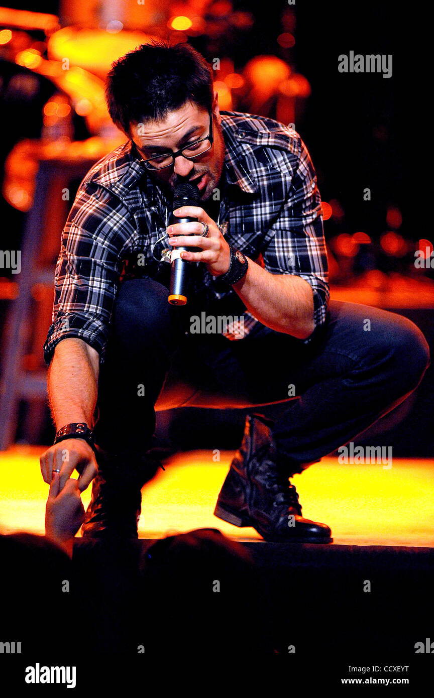 2. April 2010 - Myrtle Beach, South Carolina; USA - Sänger DANNY GOKEY ...