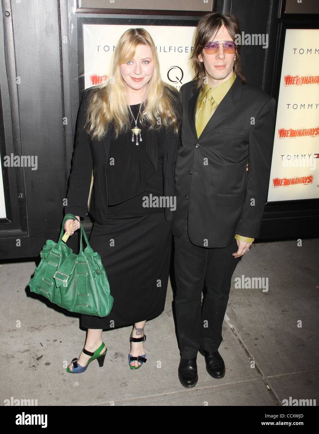 Bebe buell and jim wallerstein -Fotos und -Bildmaterial in hoher ...