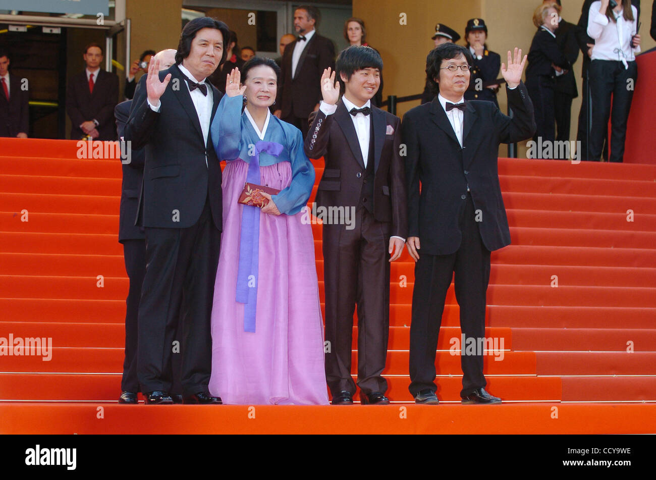 Regisseur Chang-Dong Lee, Jeong-Hee Yoon, Schauspieler David Lee ...