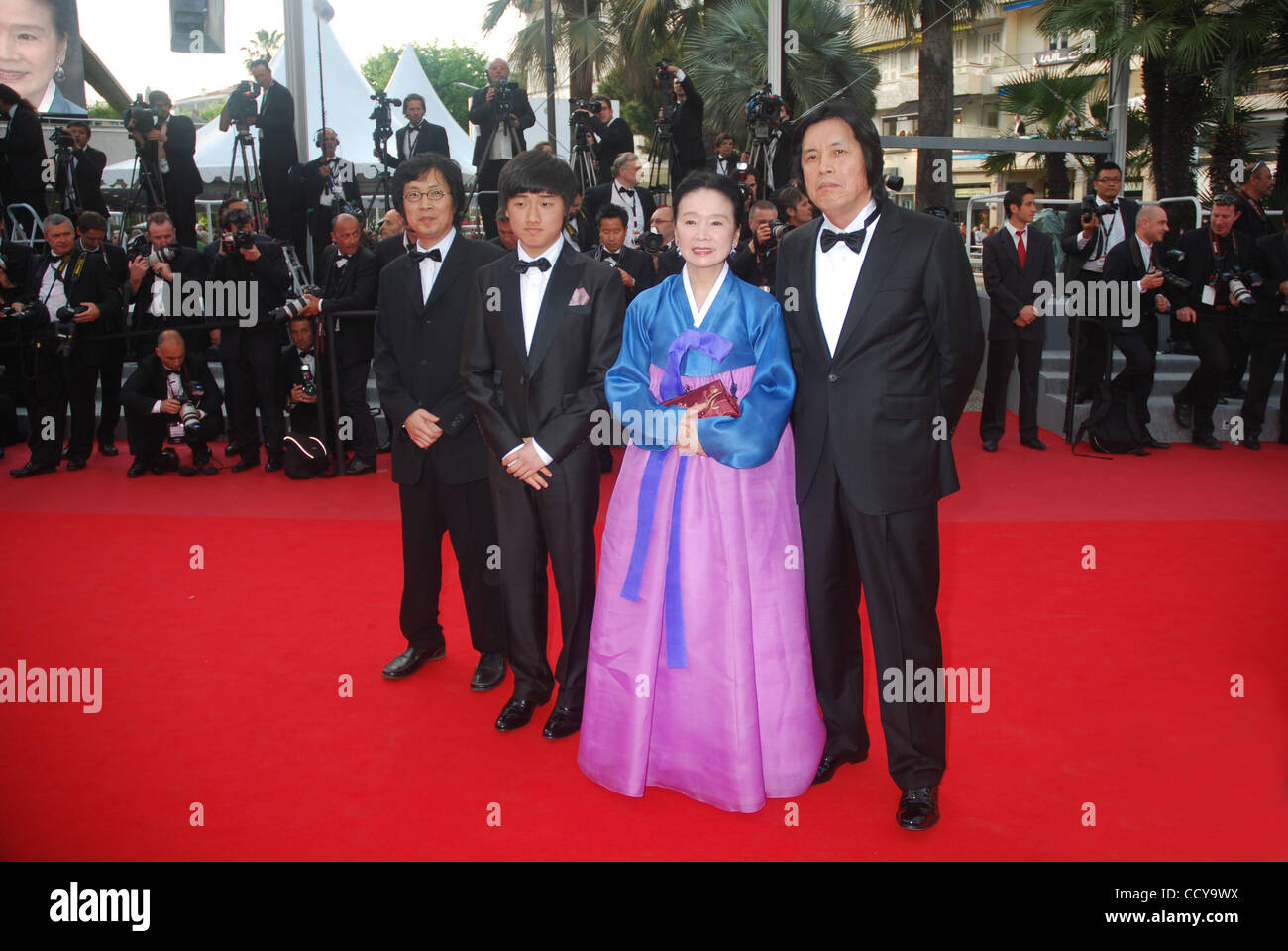 Regisseur Chang-Dong Lee, Jeong-Hee Yoon, Schauspieler David Lee ...