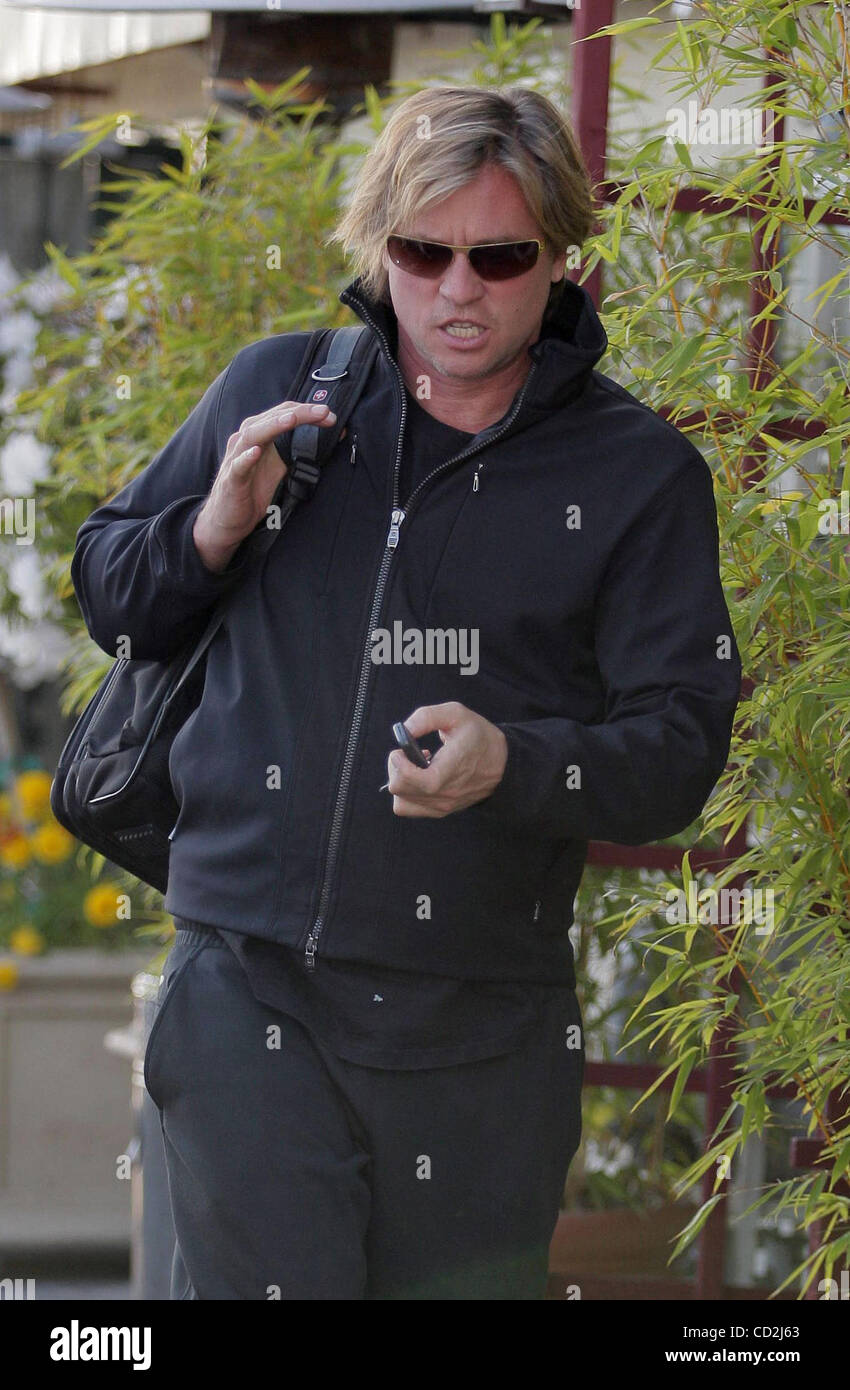 West Hollywood, 2008-3-5 / Schauspieler VAL KILMER verlassen eine Sushi ...
