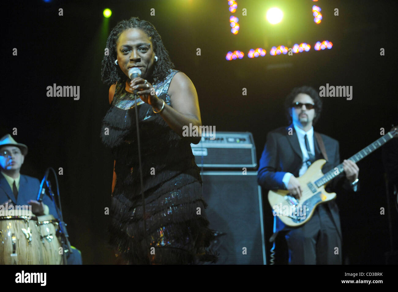 25. April 2008 - Indio, Kalifornien; USA - Sängerin SHARON JONES & THE ...