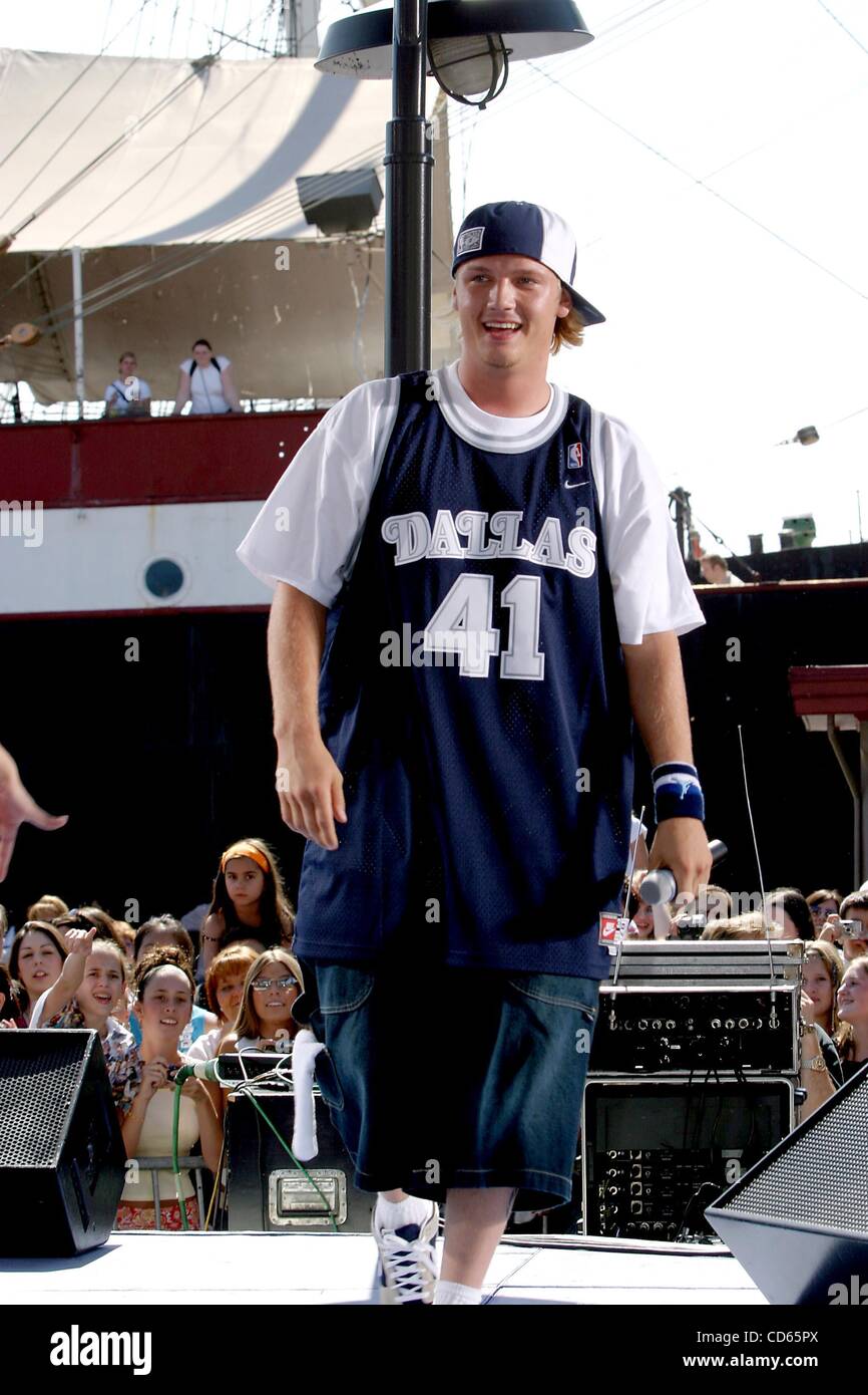 7. September 2003 - New York, New York, US - K32602RM. BRÜDER NICK UND ...