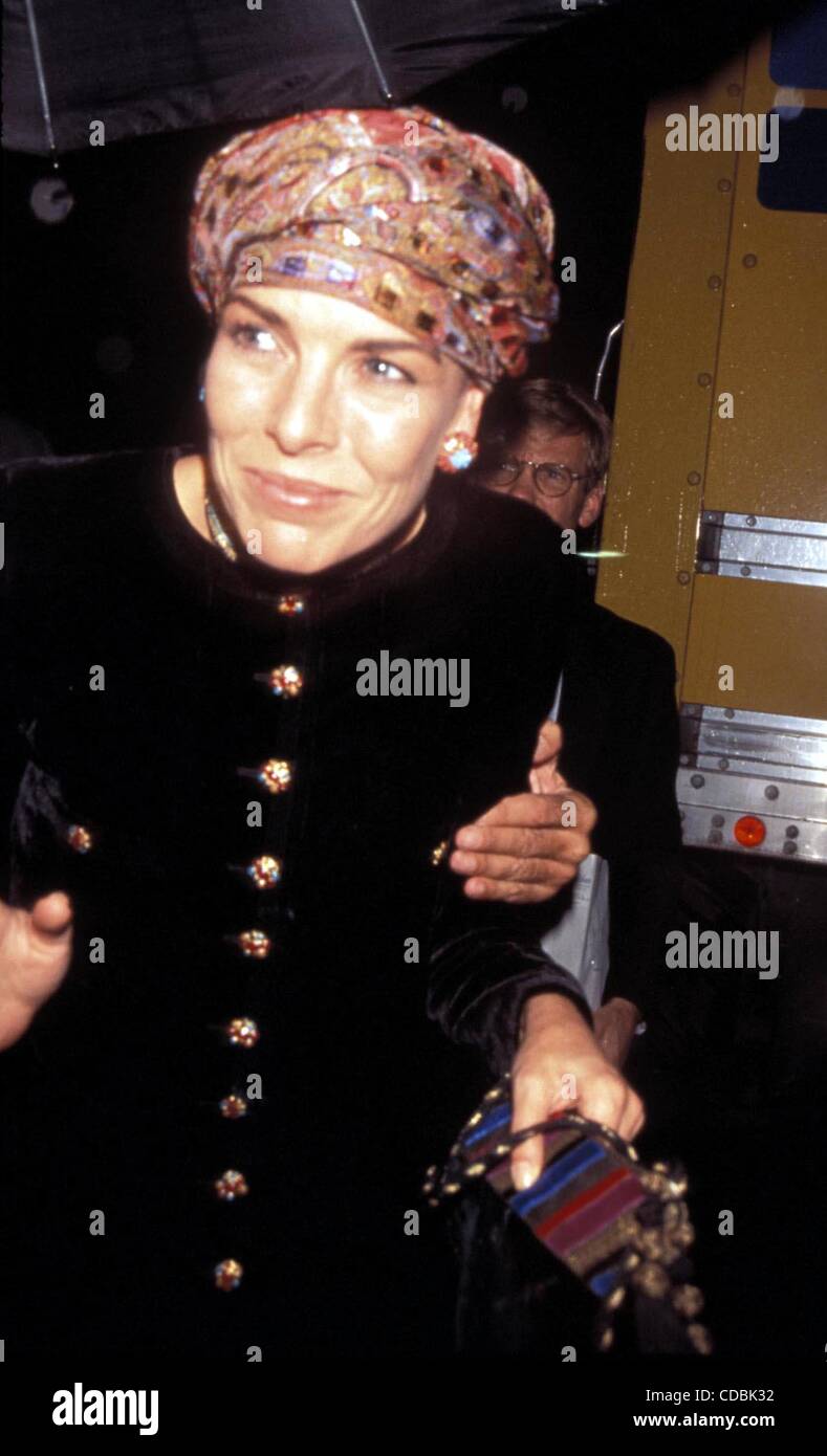 Caroline and andrea -Fotos und -Bildmaterial in hoher Auflösung – Alamy