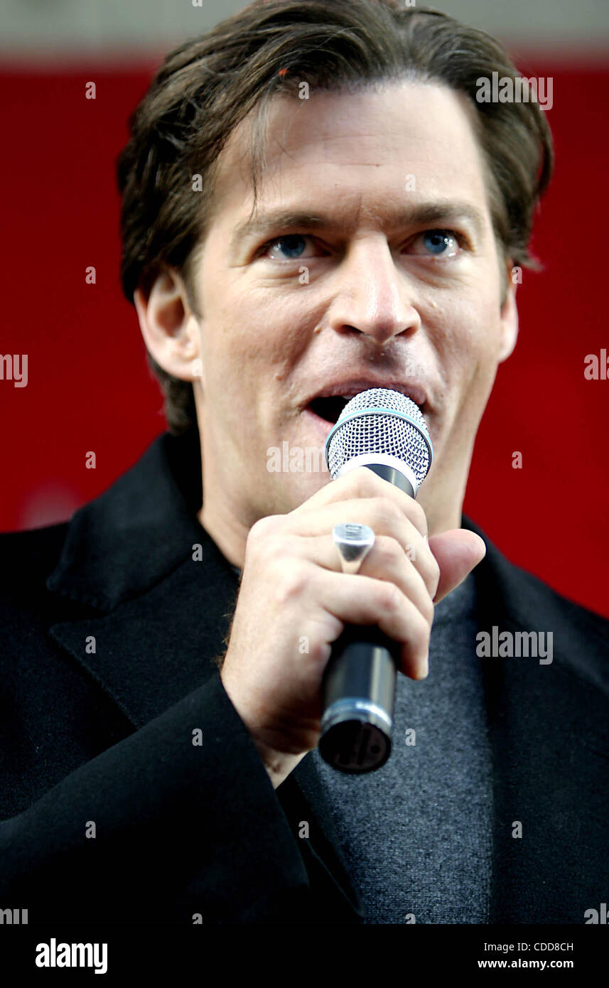 1. Januar 2011 - New York, New York, US - K34310RM. BLOOMINGDALE'S und ...