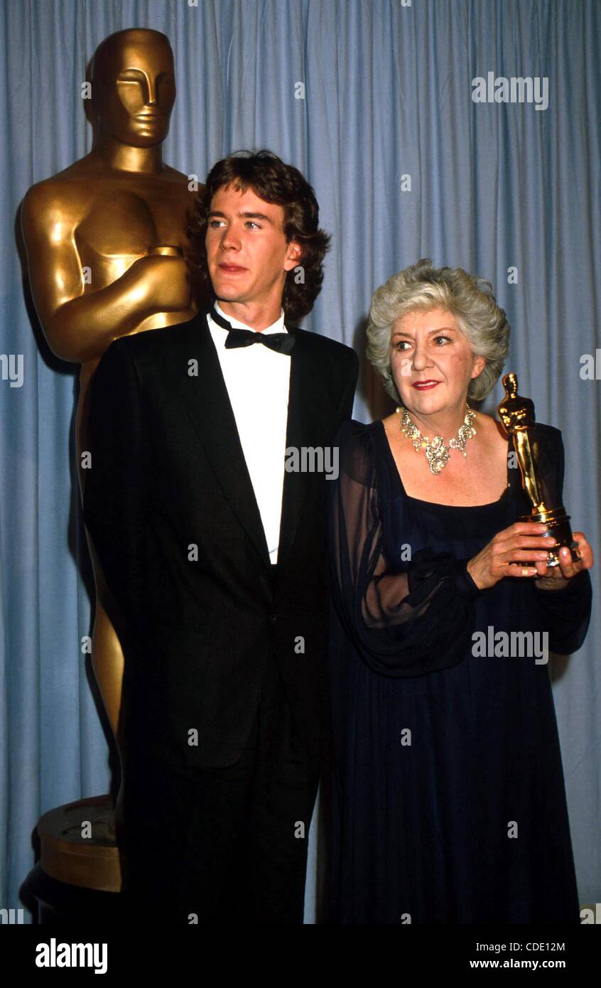 Timothy hutton 1982 -Fotos und -Bildmaterial in hoher Auflösung – Alamy