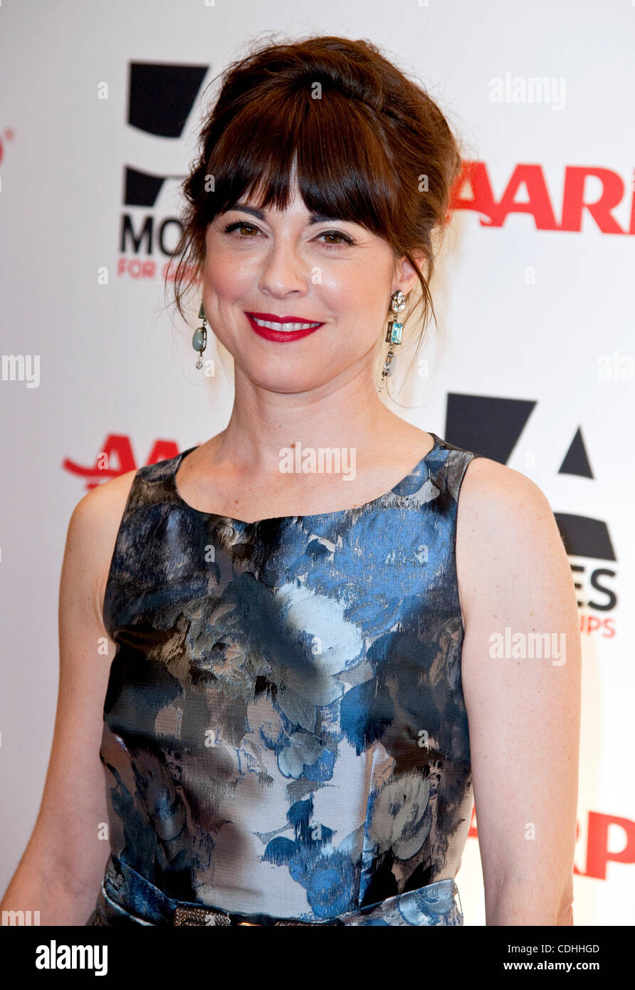 7. Februar 2011 - Beverly Hills, California, USA - REBECCA PIDGEON auf ...