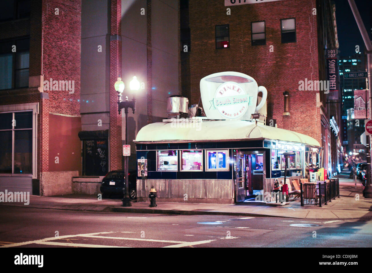 Der South Street Diner, ehemals Blue Diner in Boston, Massachusetts ...