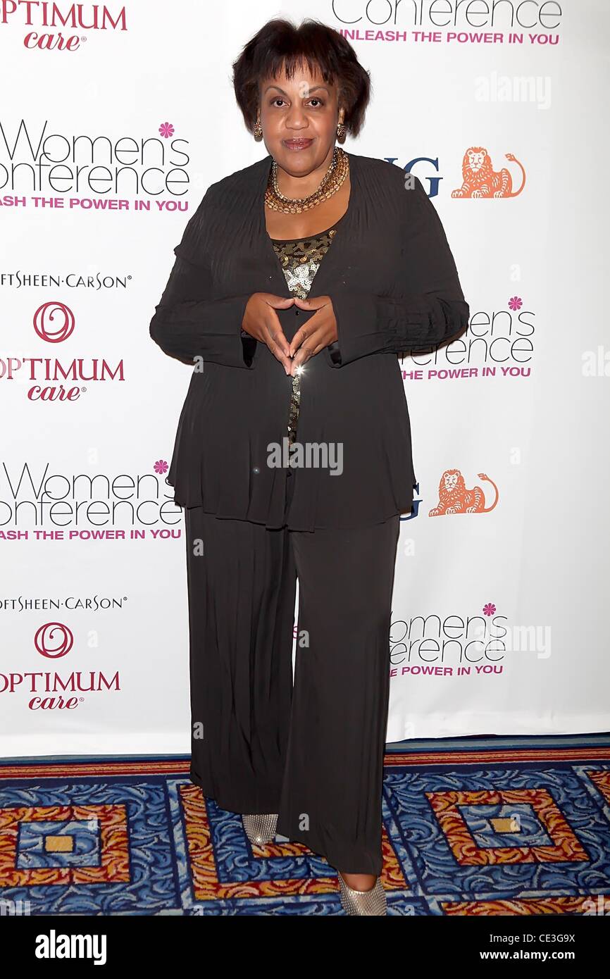 Dr. Ella Edmondson Bell, Ph.D, Professor, Tuck School of Business am ...