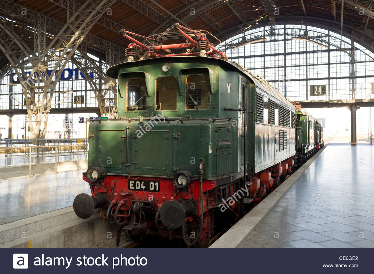 Hauptbahnhof Leipzig Stockfotos und -bilder Kaufen - Alamy