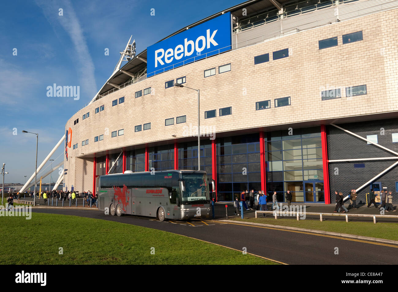 Reebok stadium -Fotos und -Bildmaterial in hoher Auflösung – Alamy