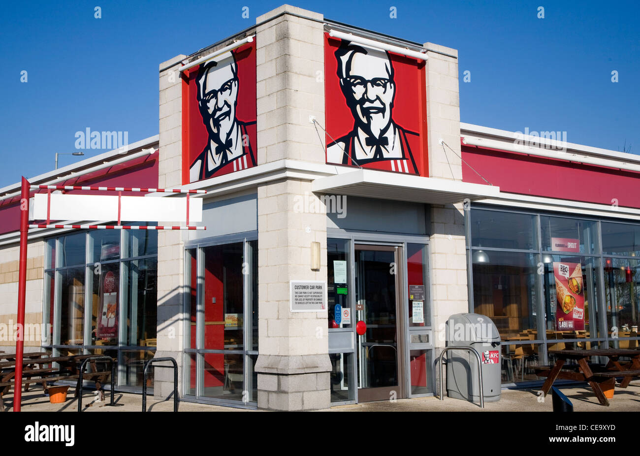 Kfc england -Fotos und -Bildmaterial in hoher Auflösung – Alamy