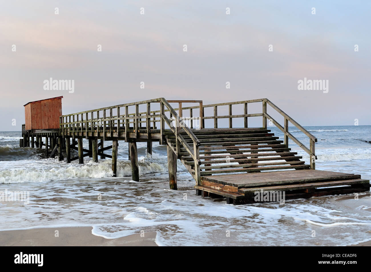 Mole pier -Fotos und -Bildmaterial in hoher Auflösung – Alamy
