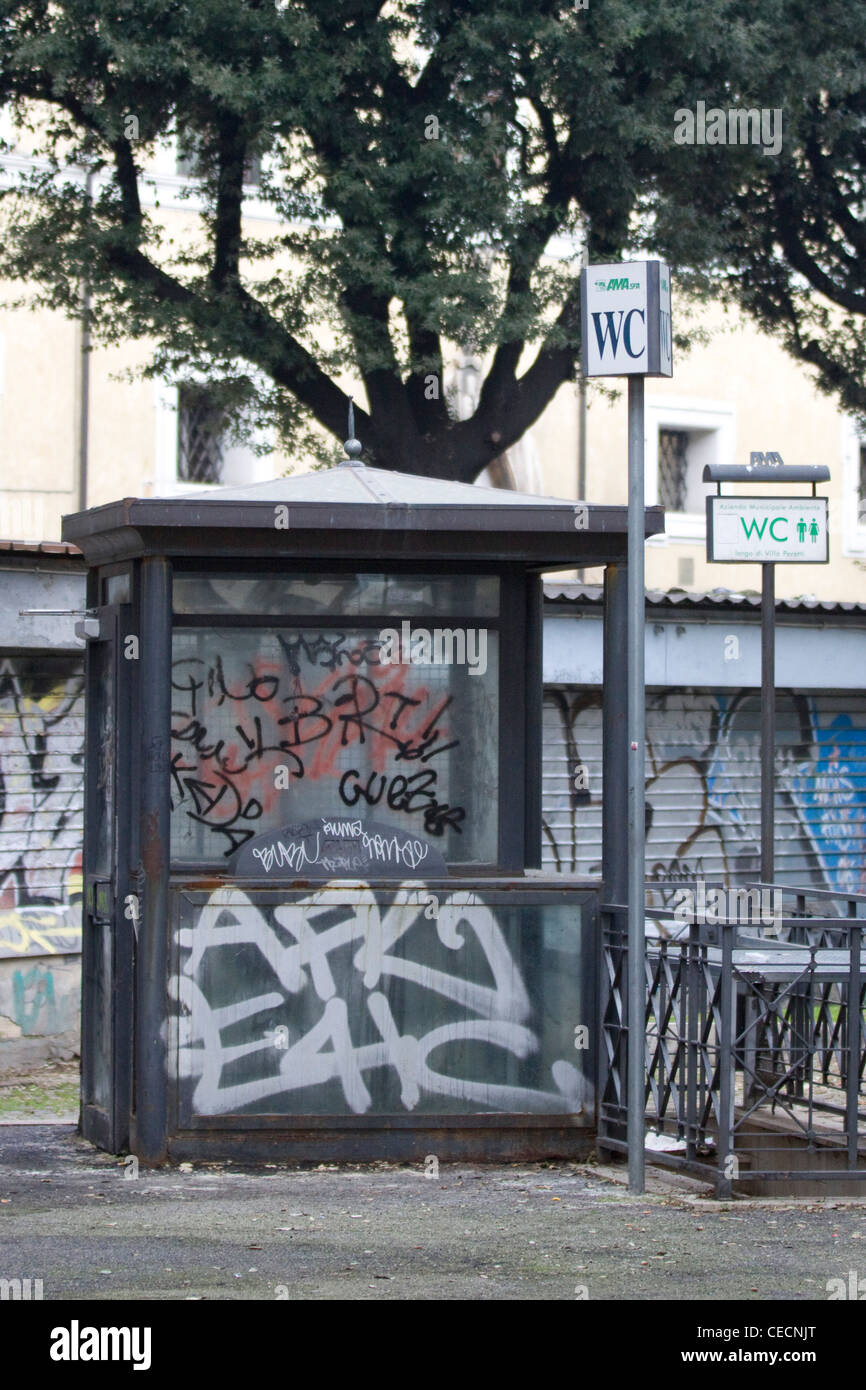 Wc graffiti -Fotos und -Bildmaterial in hoher Auflösung – Alamy