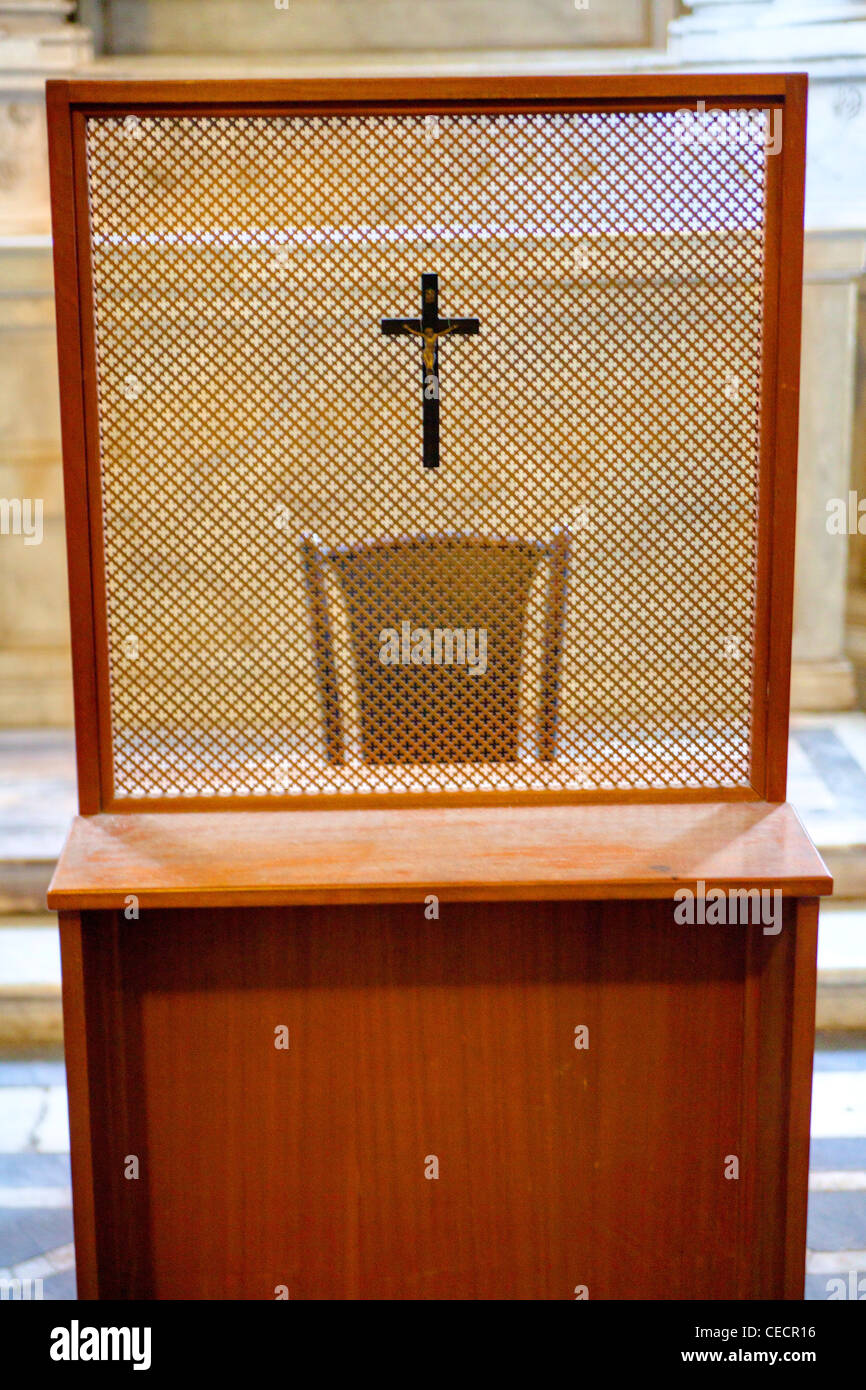 Innenraum der kirche -Fotos und -Bildmaterial in hoher Auflösung – Alamy