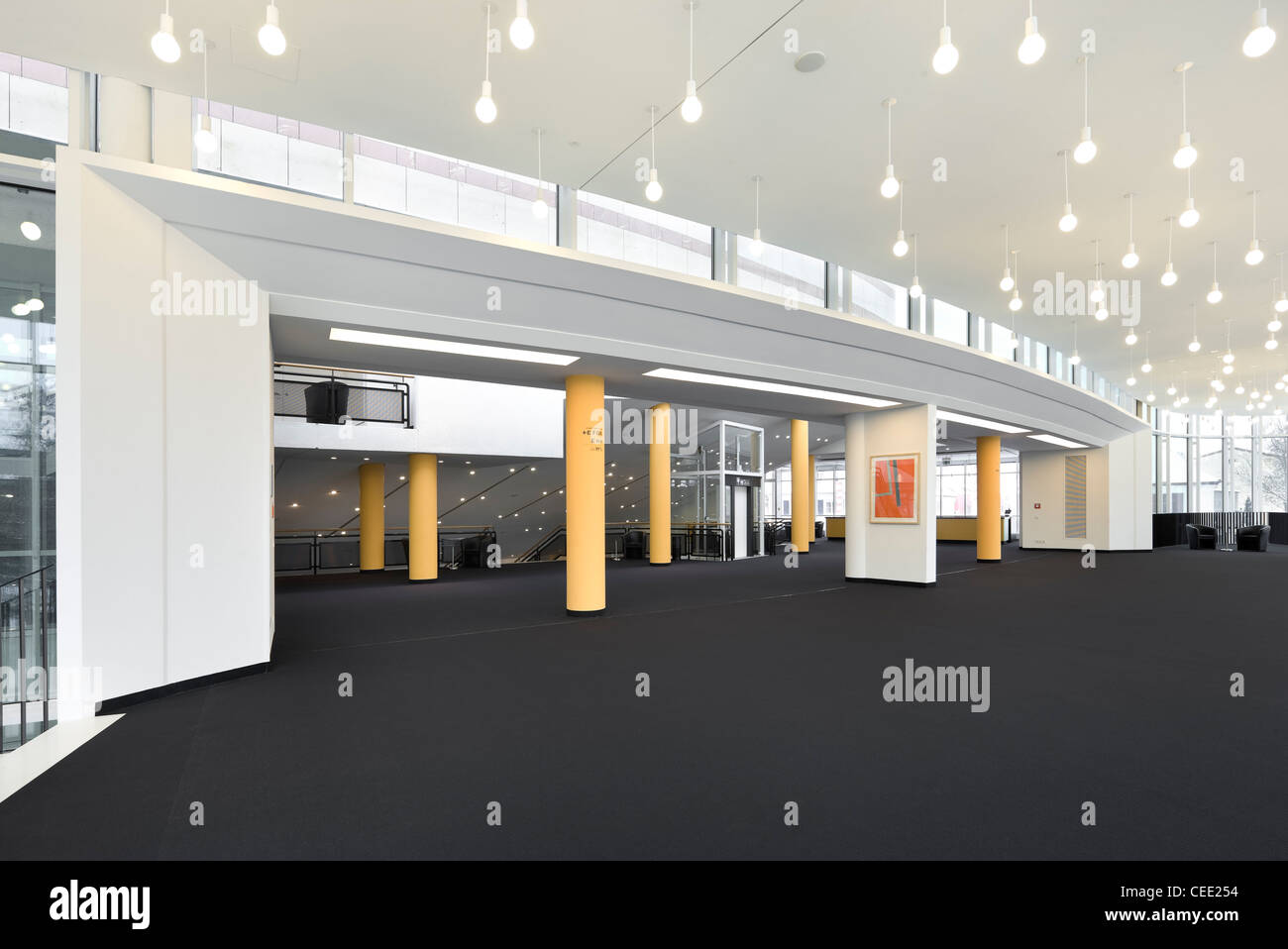 Konzerthalle foyer bamberg germany -Fotos und -Bildmaterial in hoher ...