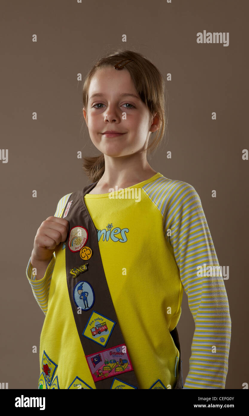 In her girl guide uniform -Fotos und -Bildmaterial in hoher Auflösung ...