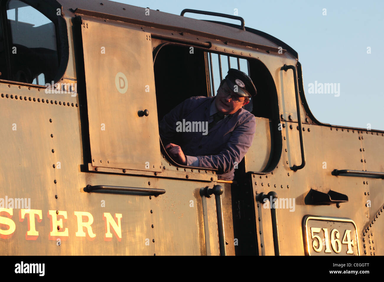 Steam train footplate -Fotos und -Bildmaterial in hoher Auflösung – Alamy