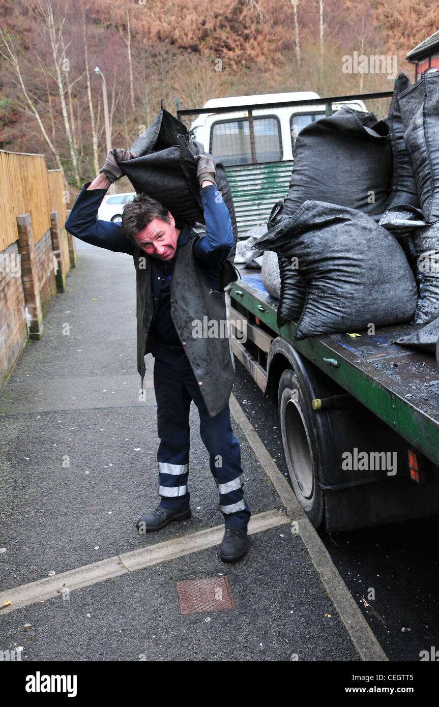 Coal sack -Fotos und -Bildmaterial in hoher Auflösung – Alamy