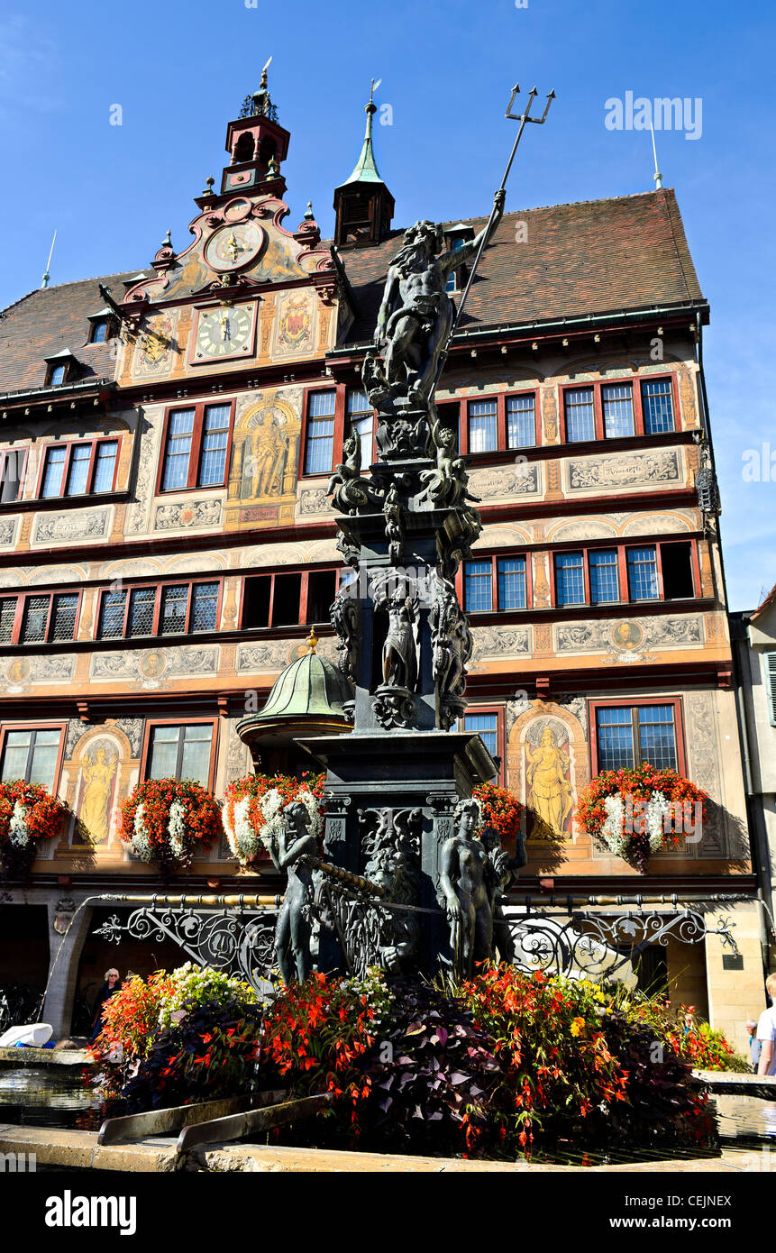 Brunnen von Neptun vor dem Rathaus in Tübingen, Rathaus Neptunbrunnen ...