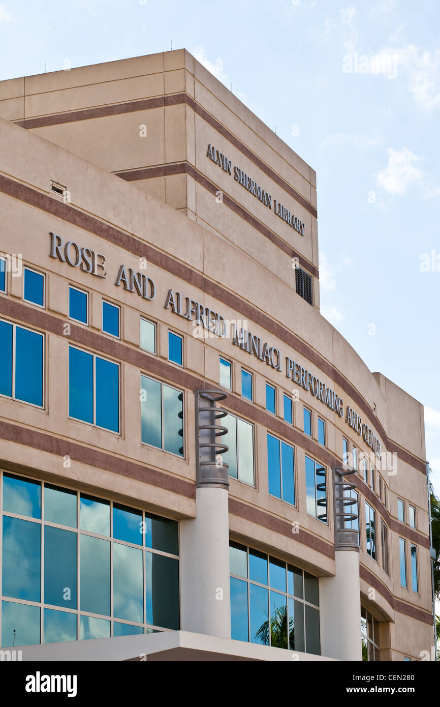 Alvin sherman bibliothek -Fotos und -Bildmaterial in hoher Auflösung ...