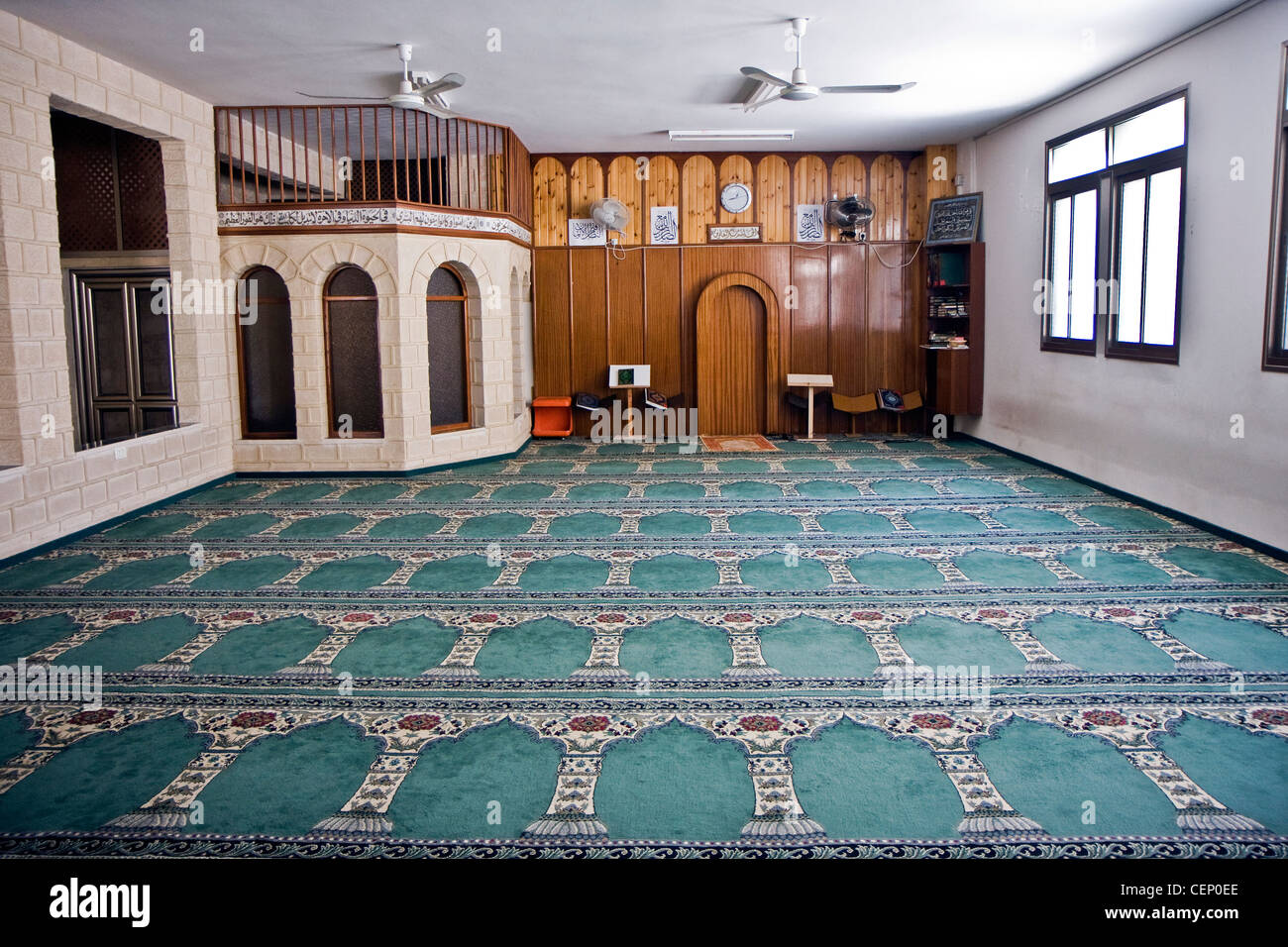 Innenraum einer kleinen Moschee in Nazareth Stockfotografie - Alamy