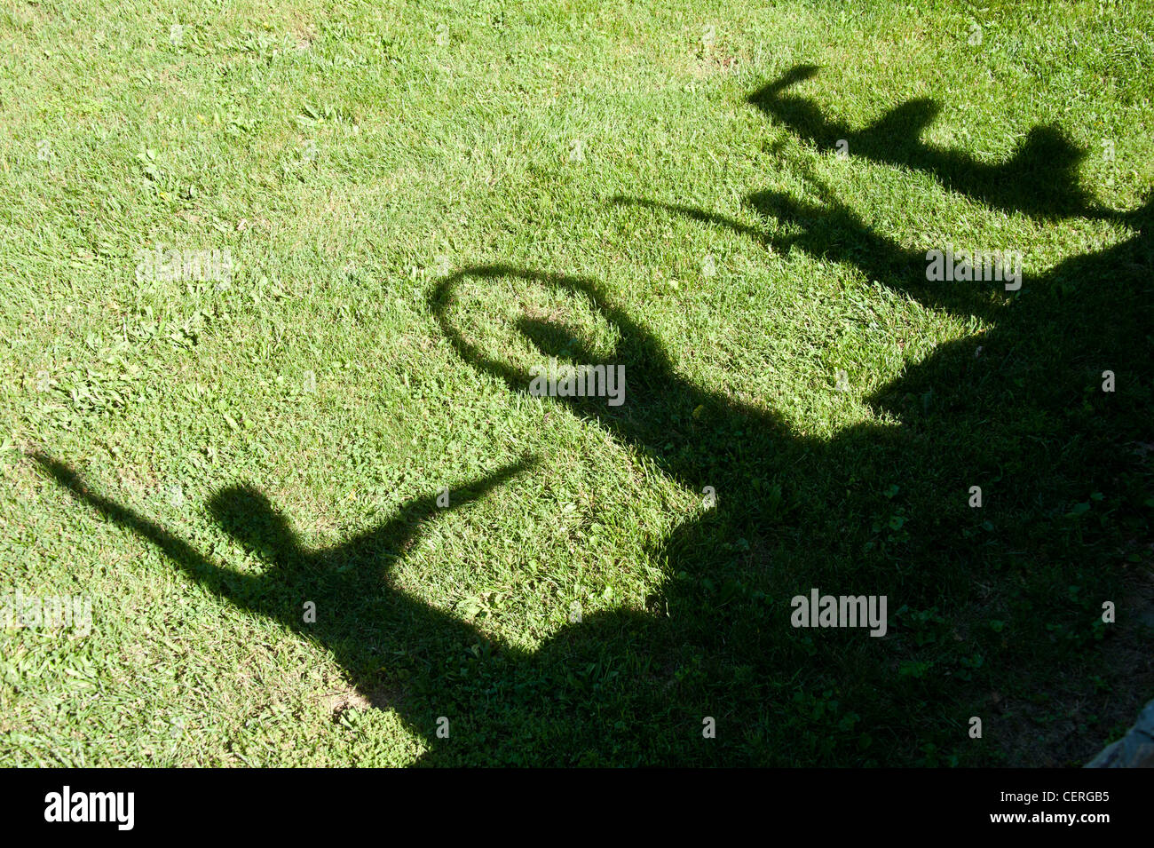 Kinder spiel schatten -Fotos und -Bildmaterial in hoher Auflösung – Alamy
