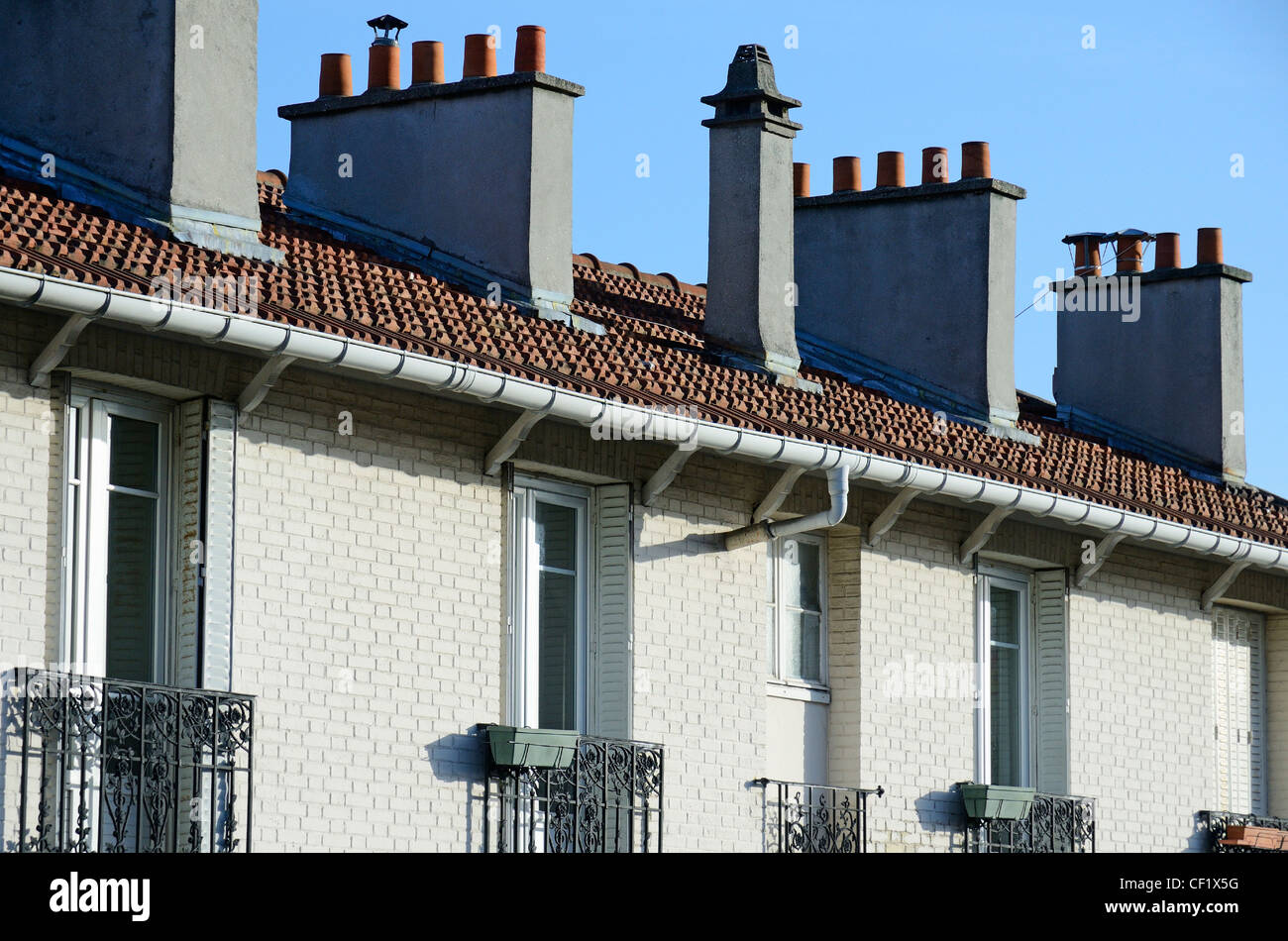 Das rote ziegeldach -Fotos und -Bildmaterial in hoher Auflösung – Alamy