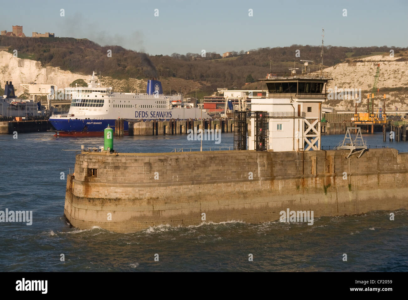 Eingang dover hafen -Fotos und -Bildmaterial in hoher Auflösung – Alamy