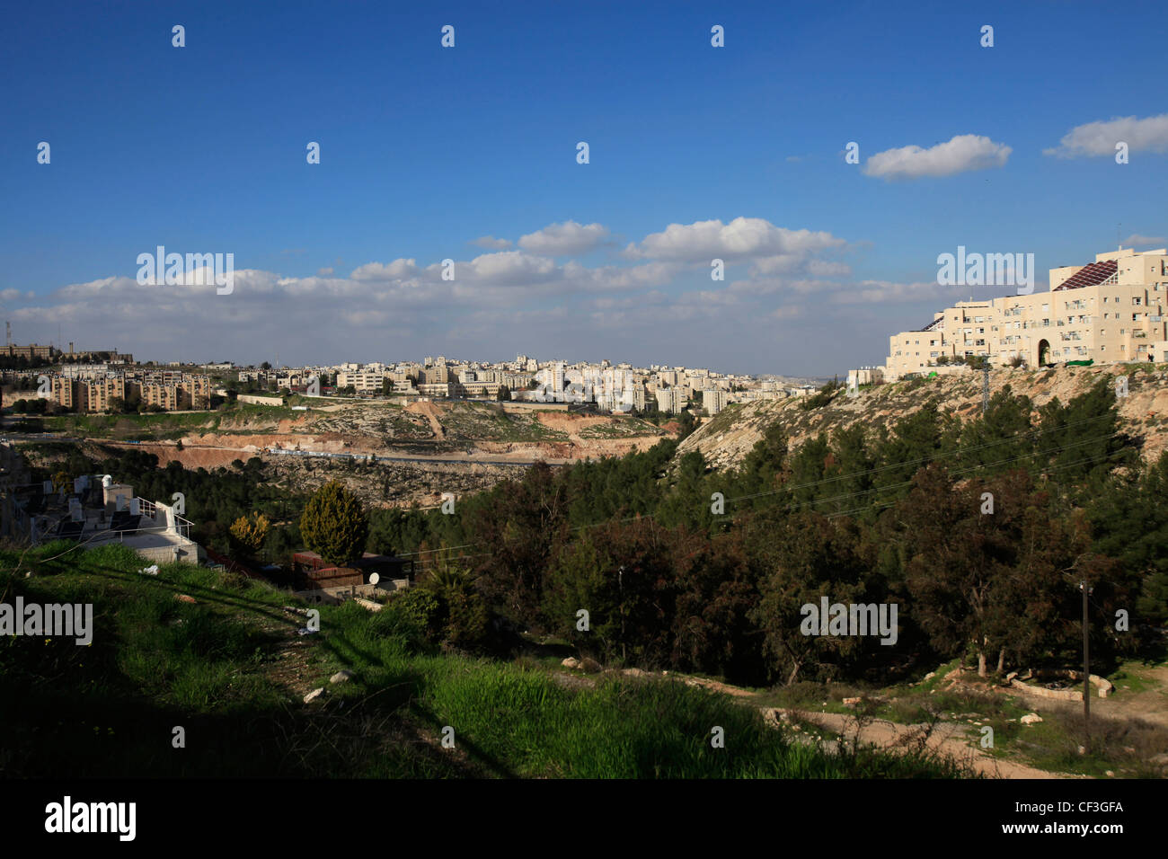 Blick auf Neve Yaakov, Neveh Ya'aqov und Pisgat Ze'ev oder Pisgat Zeev ...